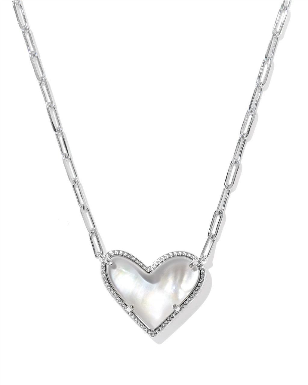 ARI HEART STATEMENT SHORT PENDANT NECKLACE